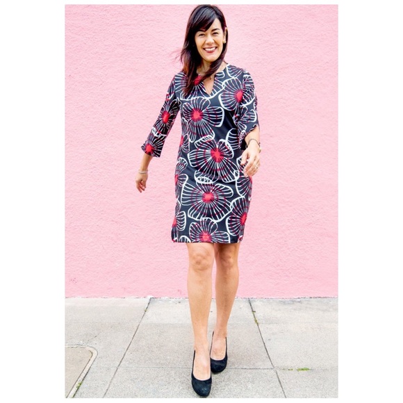 Lesley Evers | Dresses | Lesley Evers Vneck Aline Shift Dress In Black ...